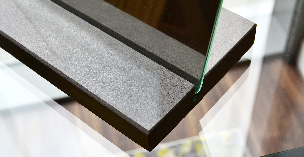 Caesarstone Mirrors Desgined for London's Bankside Hotel